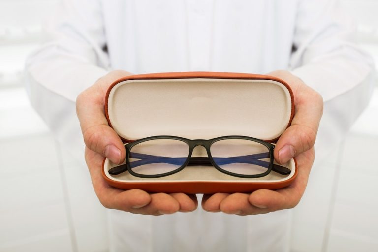 What Are Multifocal Contact Lenses? - Multifocals.com